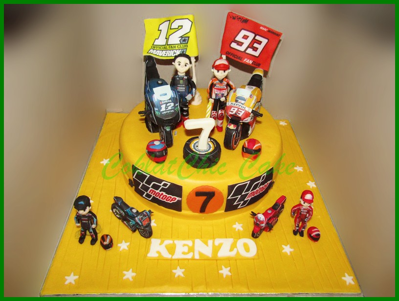 Cake Motor MotoGP Yamaha dan Honda – KENZO – COKLATCHIC CAKE Est.2004