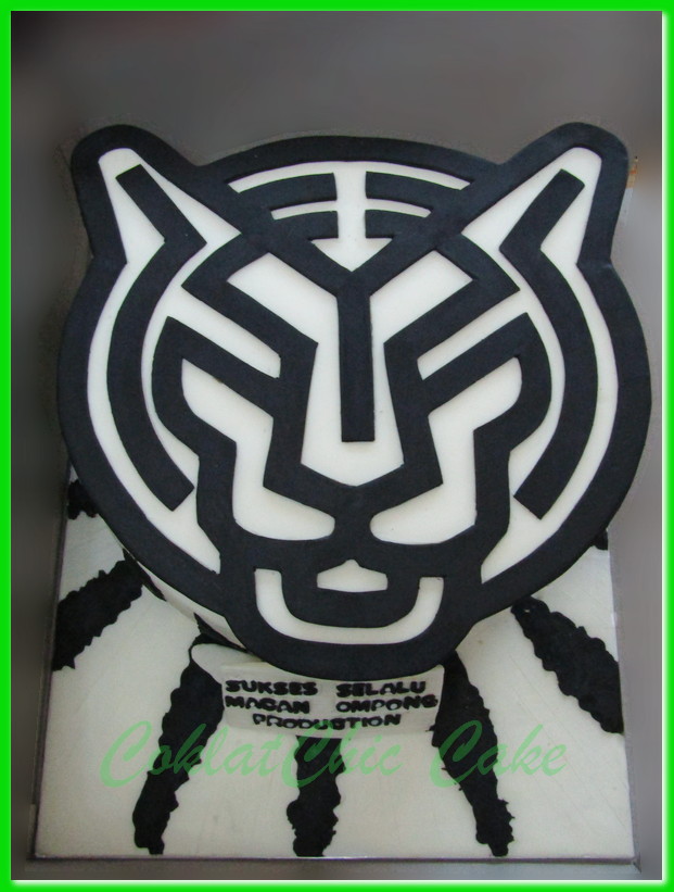 Cake Harimau – Macan Ompong Production – COKLATCHIC CAKE Est.2004