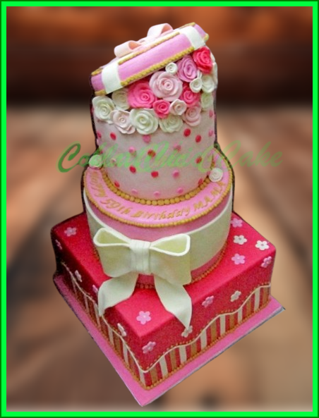 Cake Flowers 3 tingkat – MAMA – COKLATCHIC CAKE Est.2004